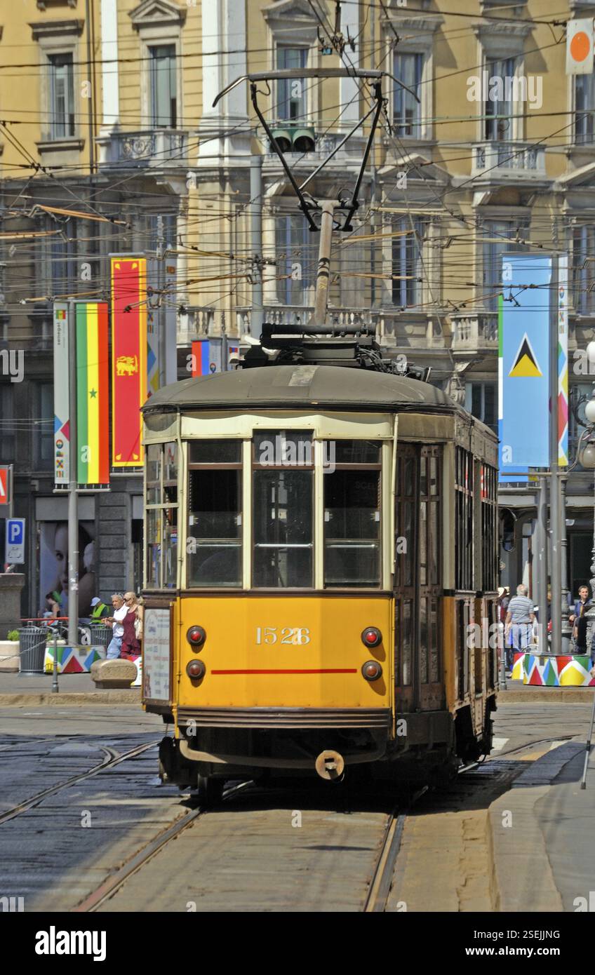 Italy, Milan, historic tram, tram, Europe Stock Photo - Alamy