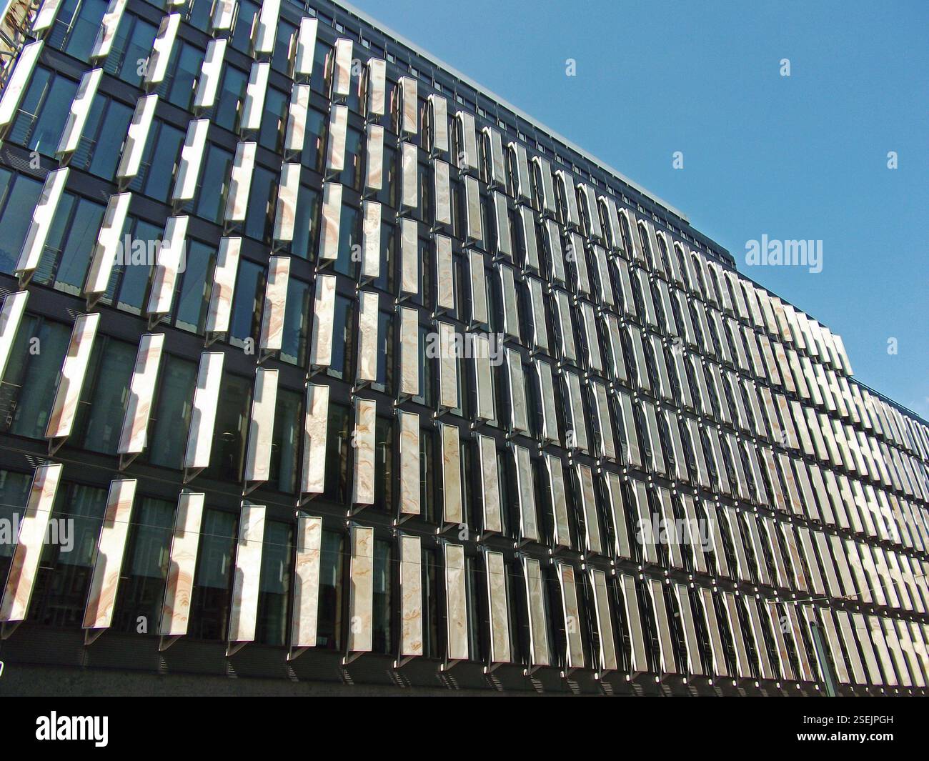 Office building, facade, windows, sun protection Stock Photo - Alamy