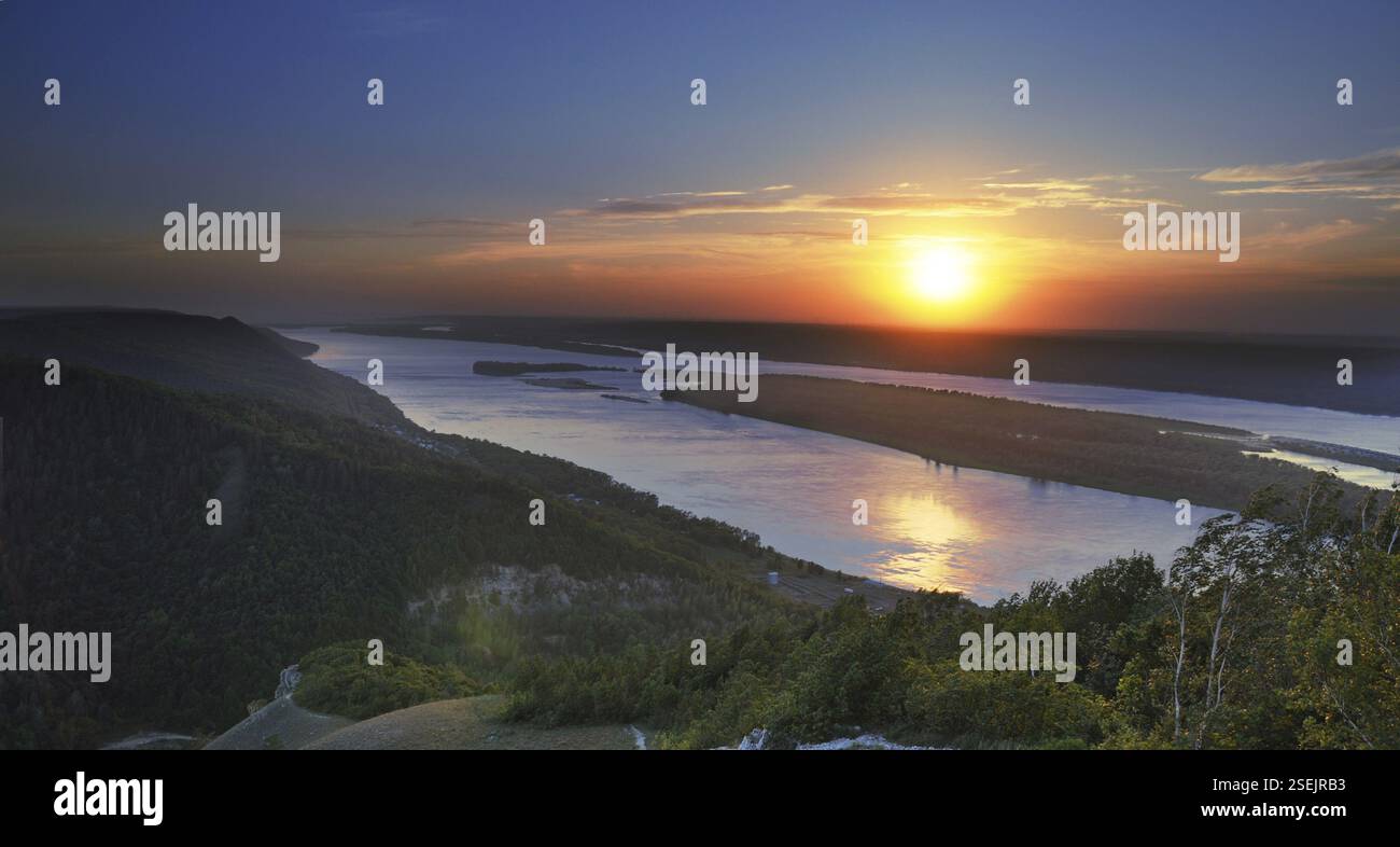 Sunset over Volga river in Russian National Park Samara Luka, Samara ...