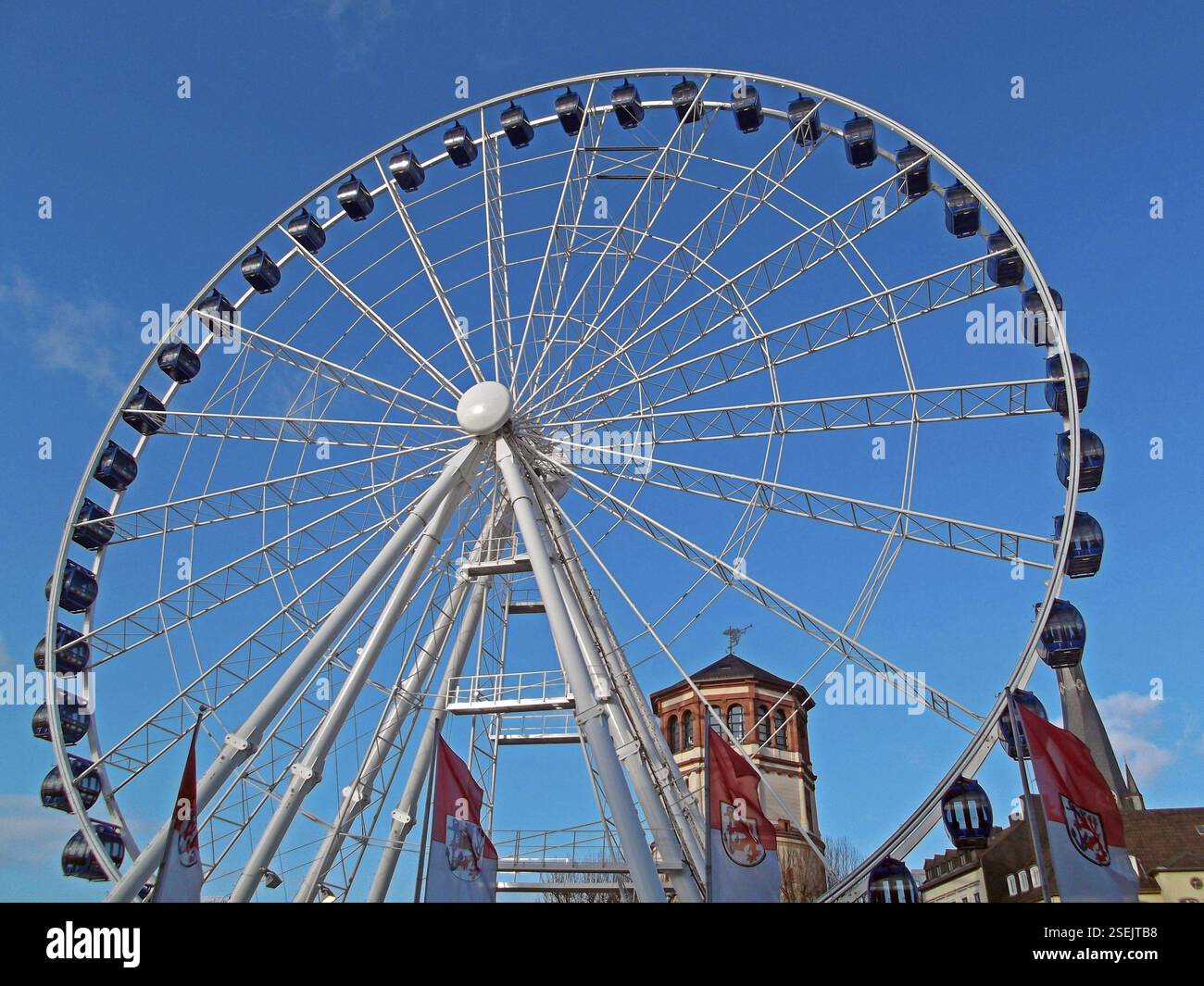 State fair ferris wheels hi-res stock photography and images - Alamy