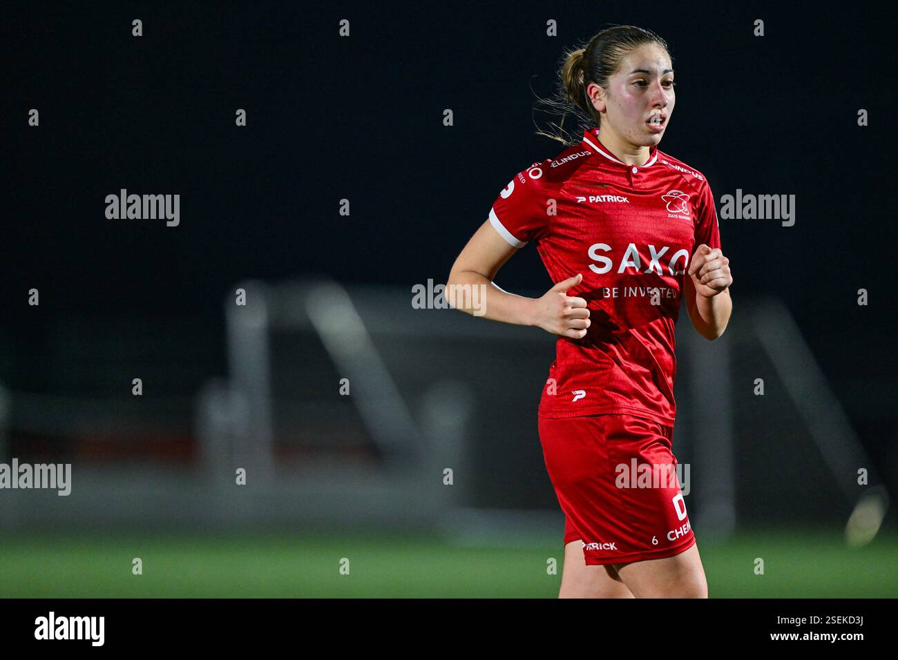 Heverlee, Belgium. 08th Feb, 2025. Lena Hubaut (6) of Zulte-Waregem ...