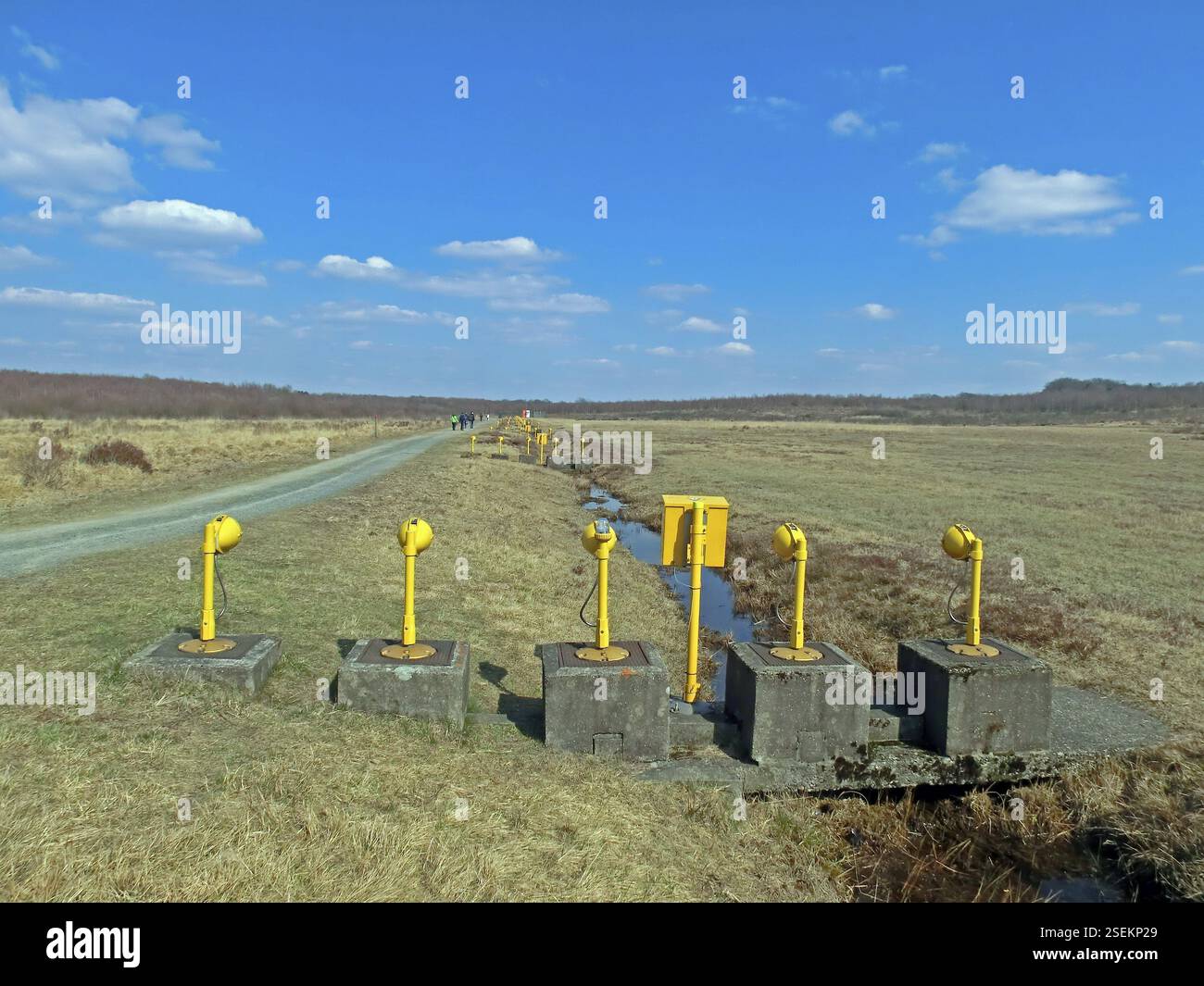 Cologne, Wahner Heide, airfield, aircraft landing lights, approach ...