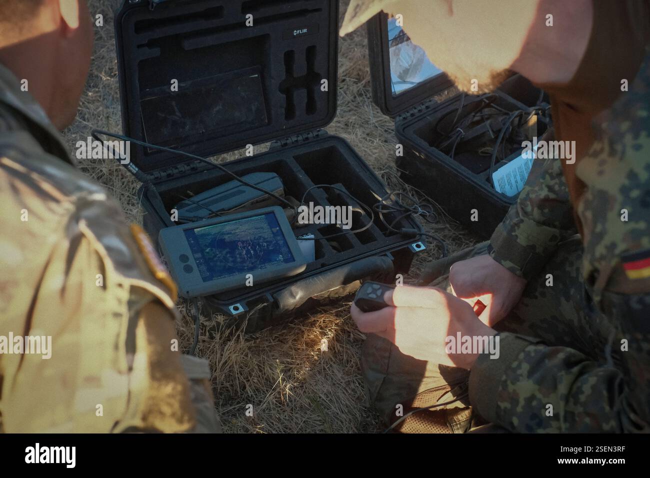 U.S. Soldiers with Headquarters and Headquarters Company, 3rd Battalion ...