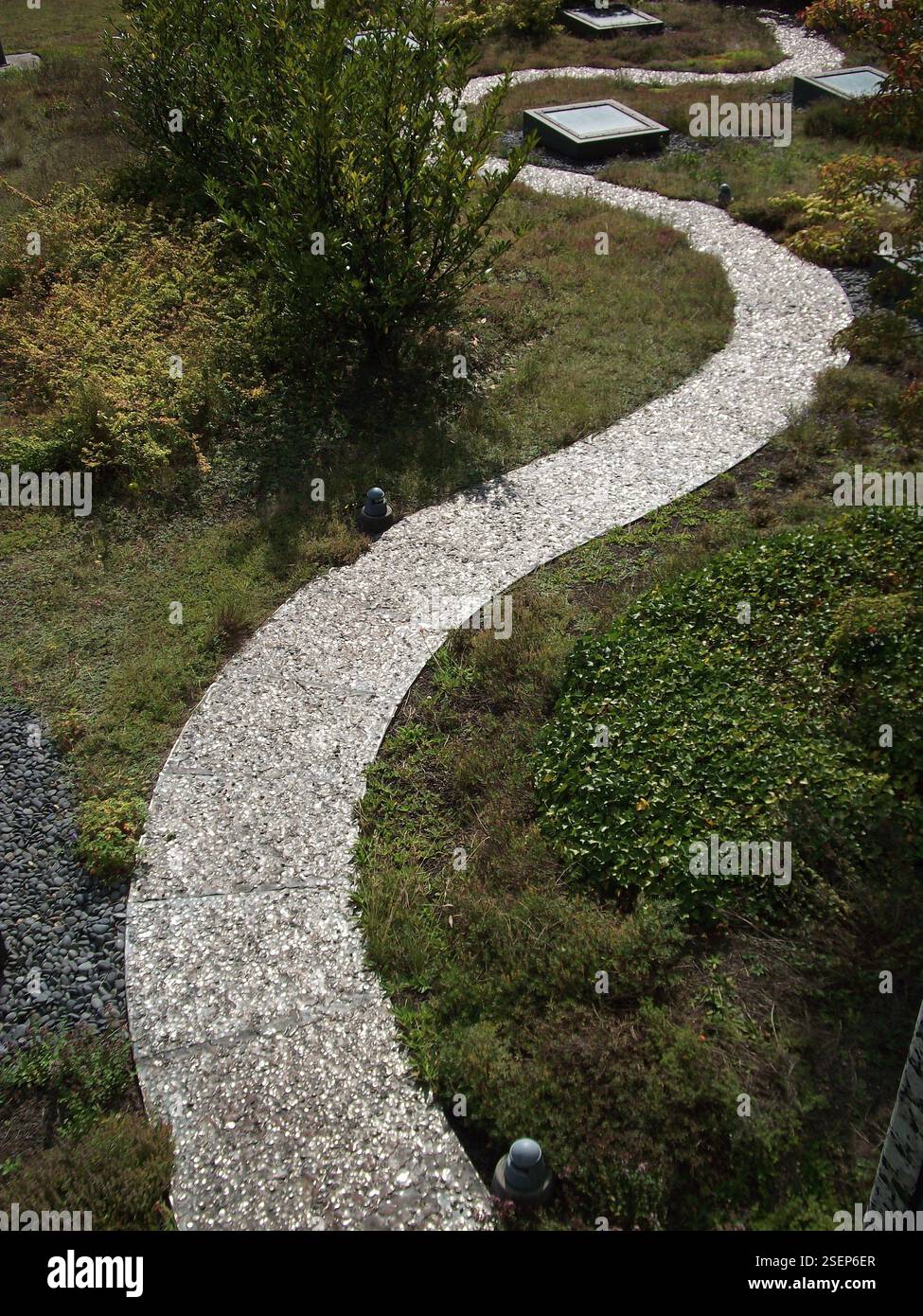 Way roof hi-res stock photography and images - Alamy