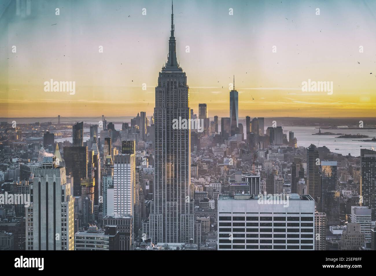 Aerial manhattan portrait hi-res stock photography and images - Alamy