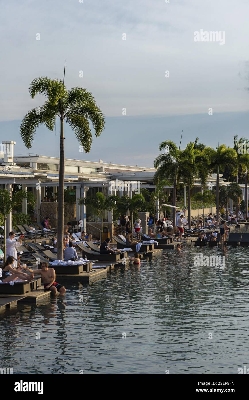 Infinity Pool of Marina Bay Sands hotel, Singapore, Asia Stock Photo ...