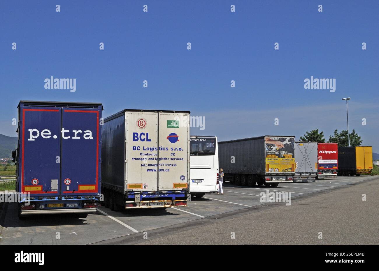 Freeway service areas hi-res stock photography and images - Alamy