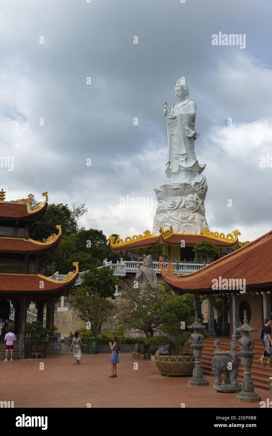 Beautiful Lady Buddha Statue in Ho Quoc Temple, Phuquoc, Vietnam, Asia ...