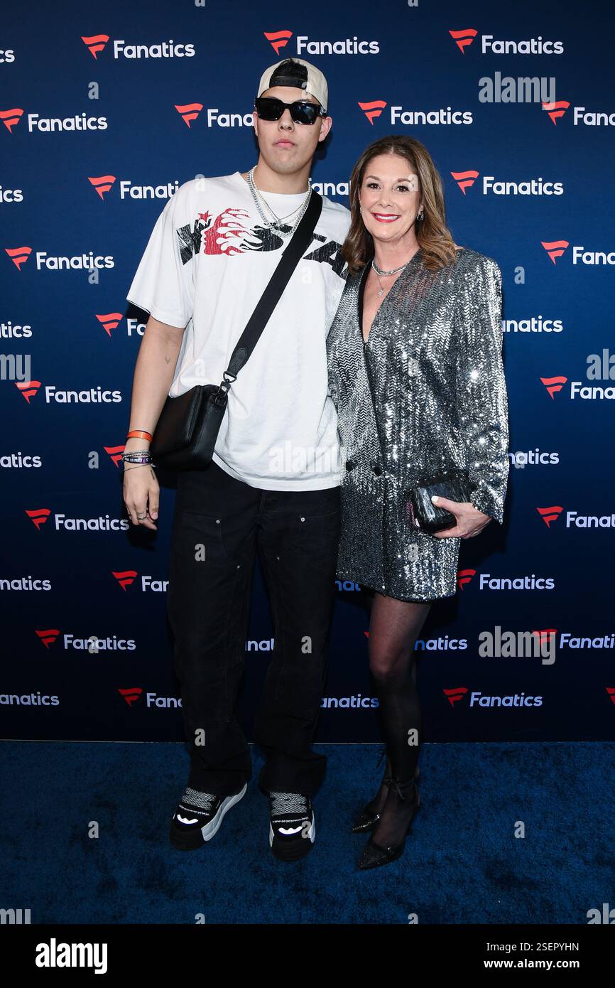 New Orleans, USA. 08th Feb, 2025. Jackson Mahomes and Randi Martin ...