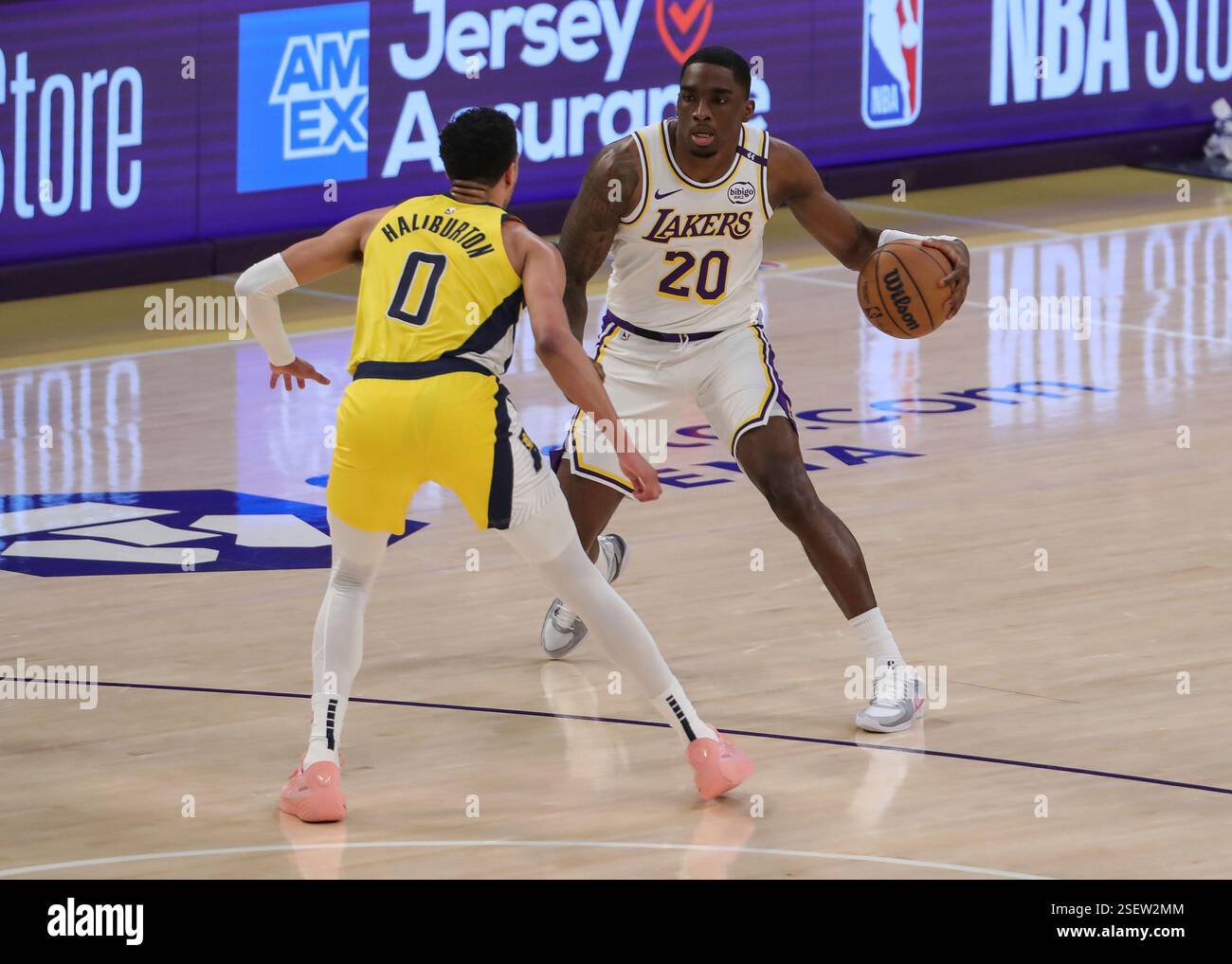 LOS ANGELES, CA - FEBRUARY 8: Los Angeles Lakers guard Shake Milton (20 ...