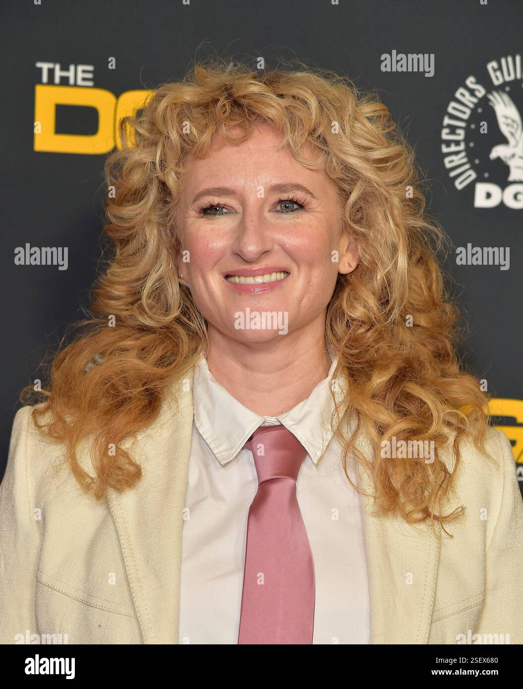 Beverly Hills, USA. 08th Feb, 2025. Amber Sealey arriving at the 77th ...