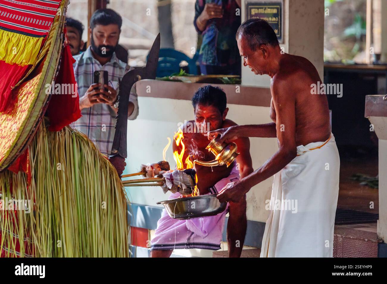 Burning man festival temple hi-res stock photography and images - Alamy