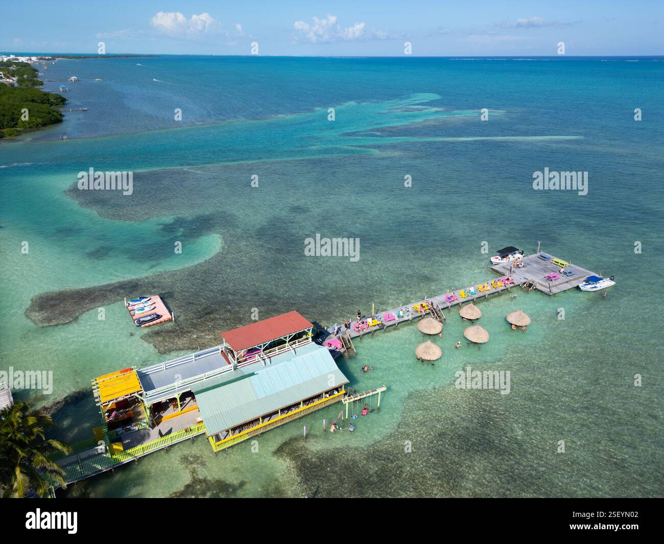 Sip N' Dip Bar, the Split, Caye Caulker, Belize Stock Photo - Alamy