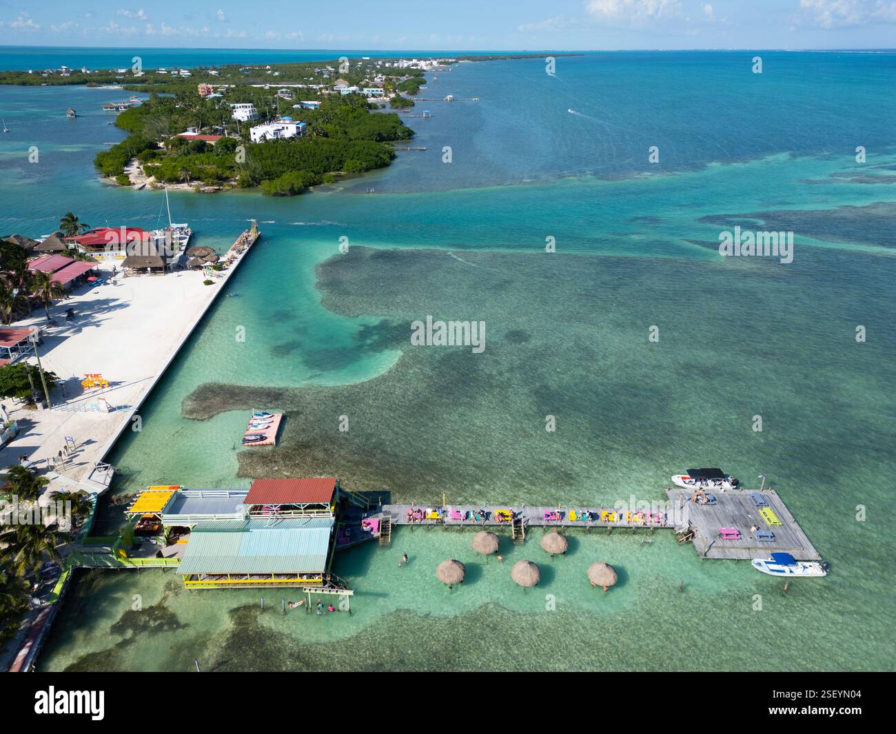 Sip N' Dip Bar, the Split, Caye Caulker, Belize Stock Photo - Alamy