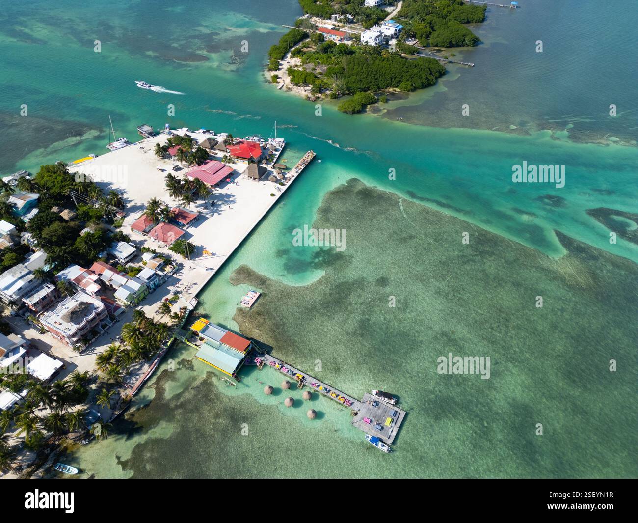 The Split, Caye Caulker, Belize Stock Photo - Alamy