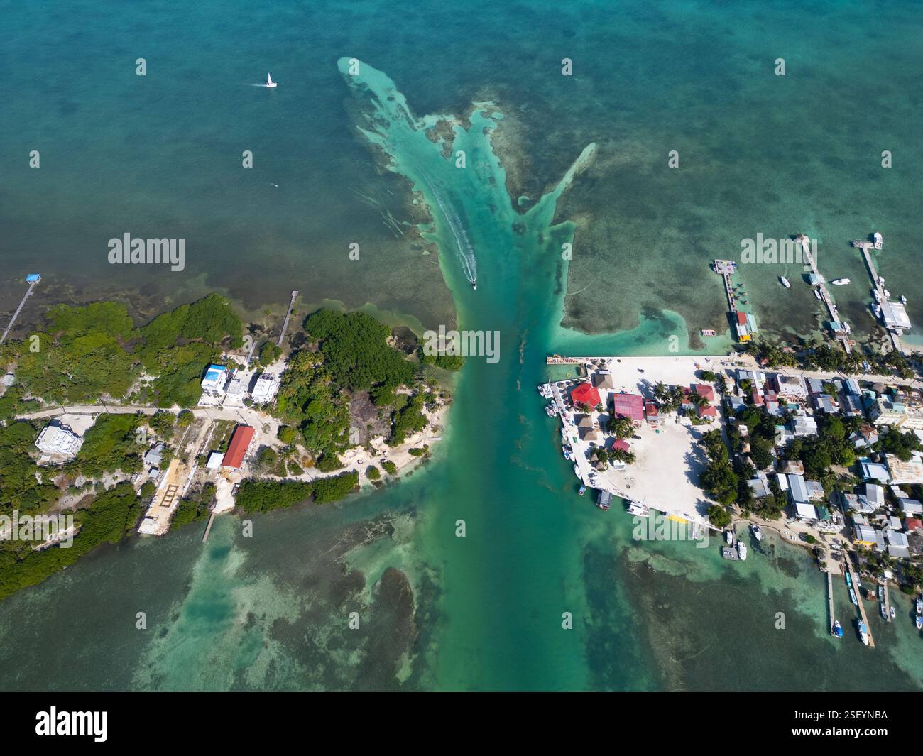 The Split, Caye Caulker, Belize Stock Photo - Alamy
