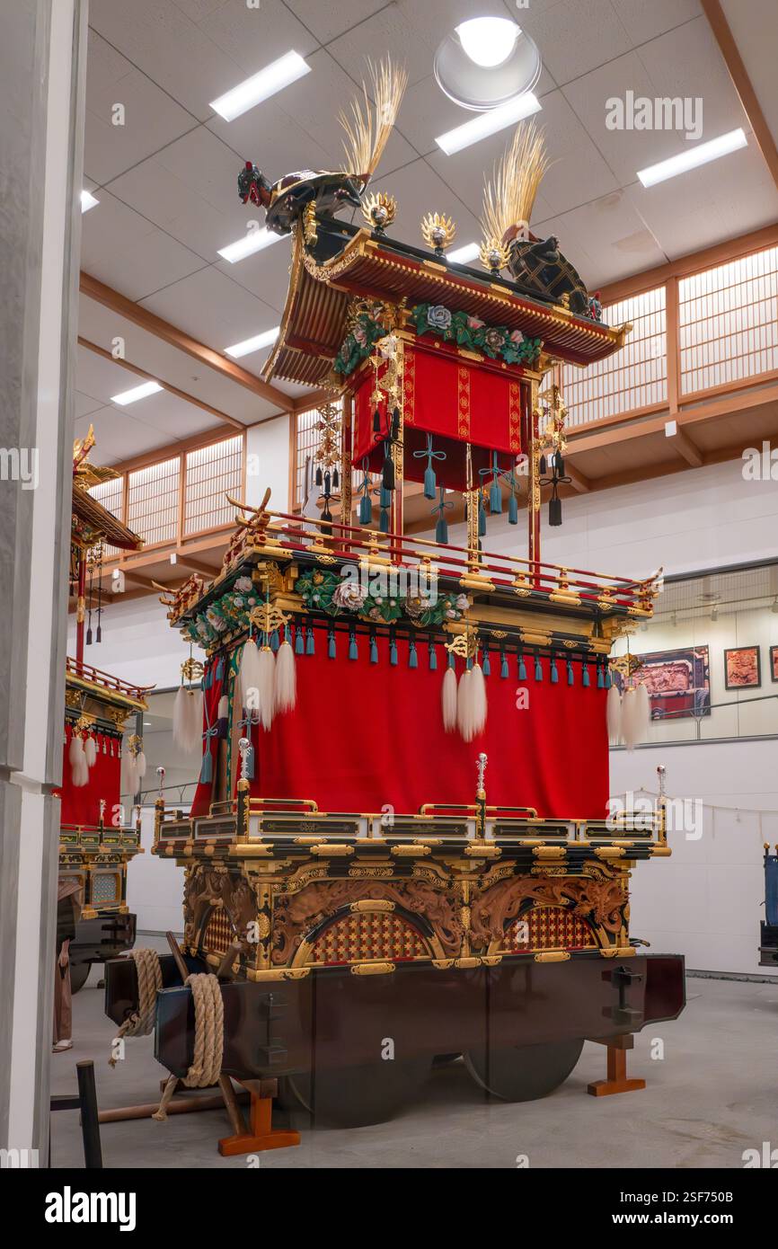 Hida takayama traditional craft hi-res stock photography and images - Alamy