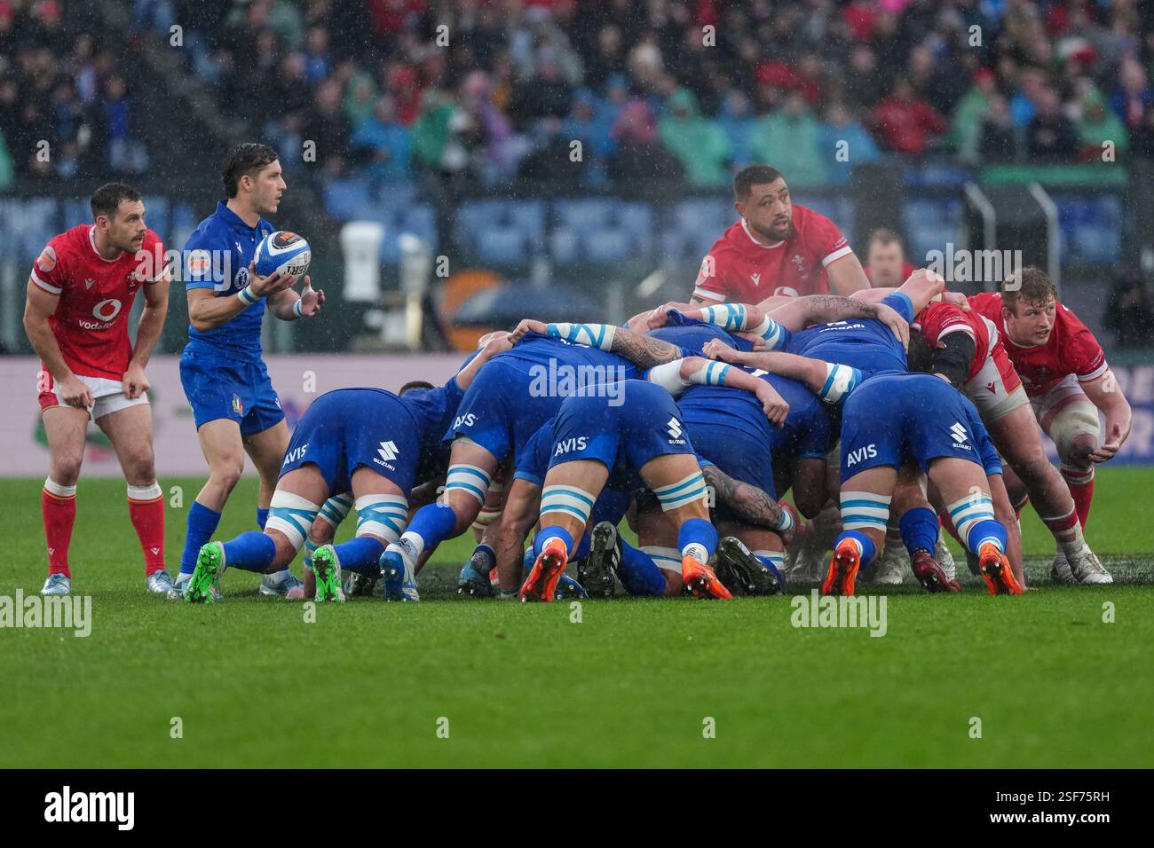 Scrum during the Six Nations rugby match between Italy and Wales at ...