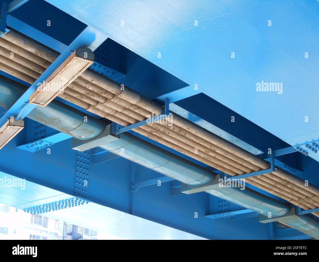 Japan train platform in Tokyo Stock Photo - Alamy