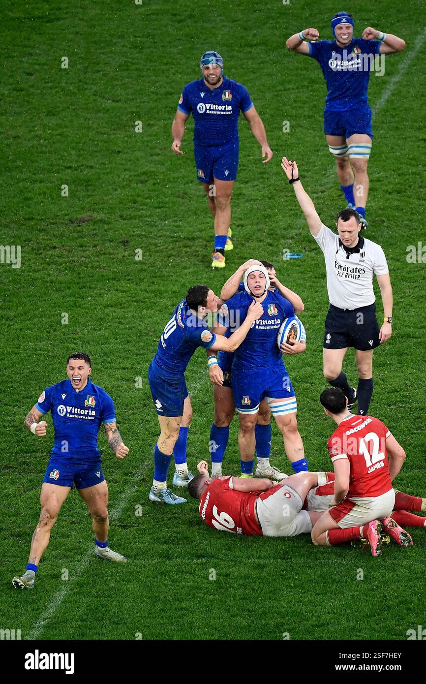 Italian players celebrate the victory at the end of the Six Nations ...