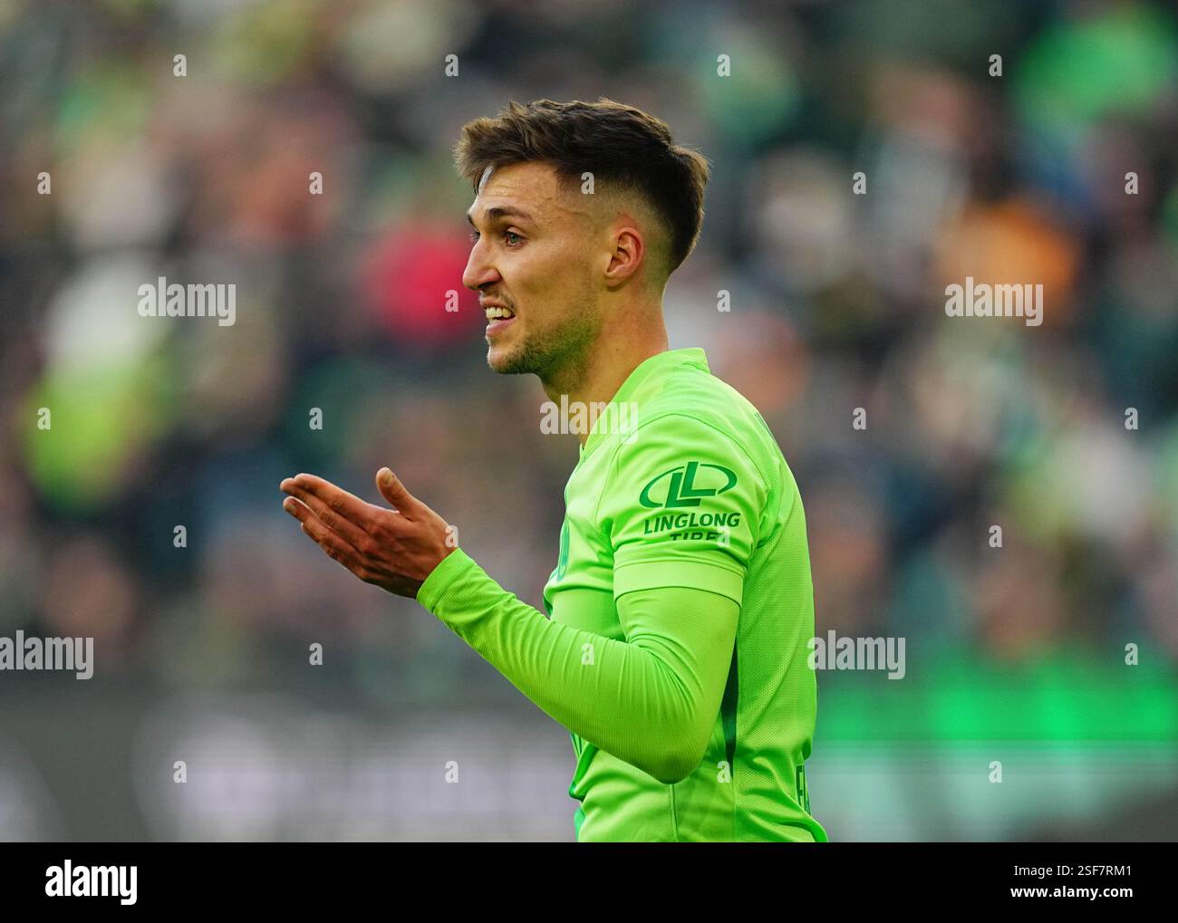Volkswagen Arena, Wolfsburg, Germany. 08th Feb, 2025. Kilian Fischer of ...