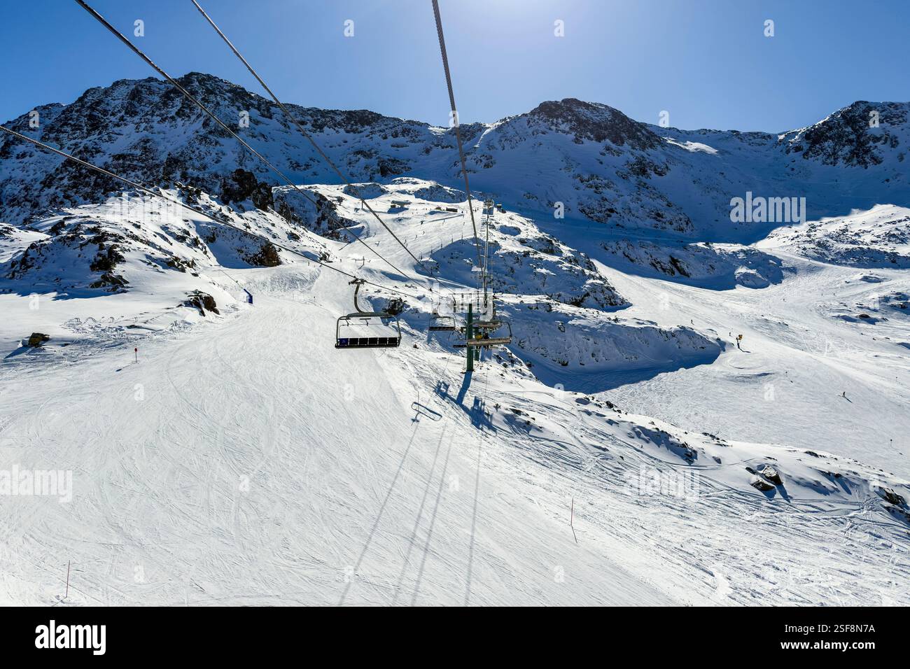 Aerial view snowy ski slopes hi-res stock photography and images - Alamy