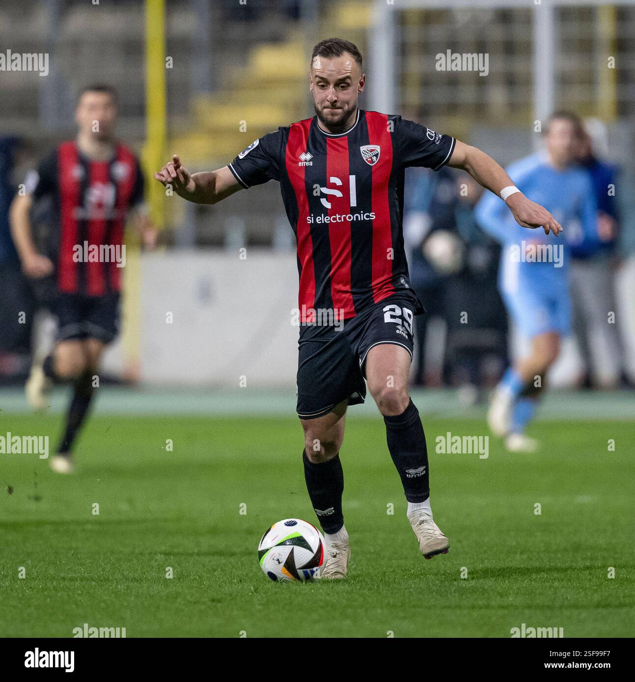 Muenchen, Deutschland. 08th Feb, 2025. David Kopacz (FC Ingolstadt 04 ...