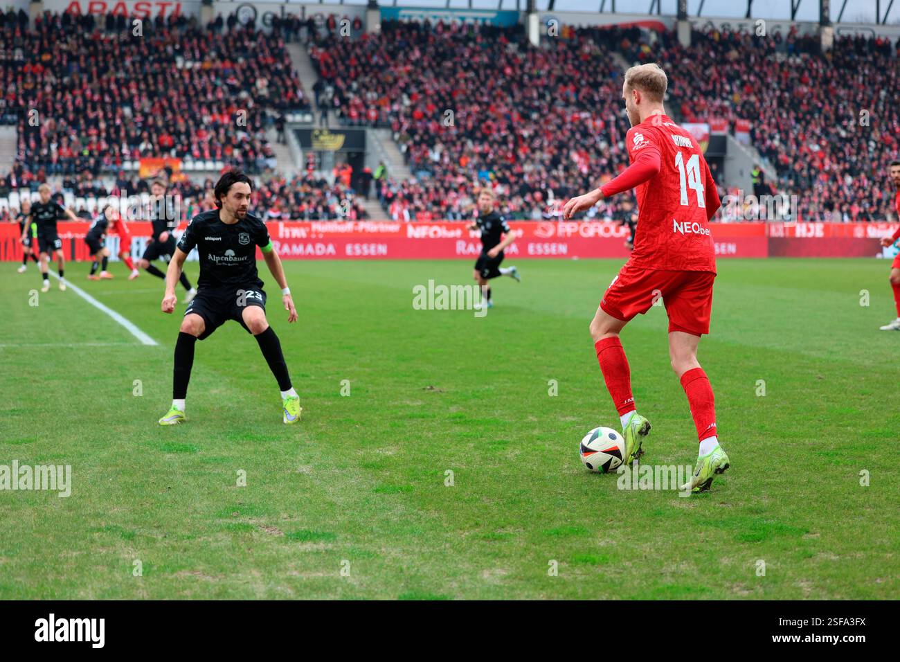 Borussia Dortmund U23 (BVB 09) gegen den F.C. Hansa Rostock am 01 ...