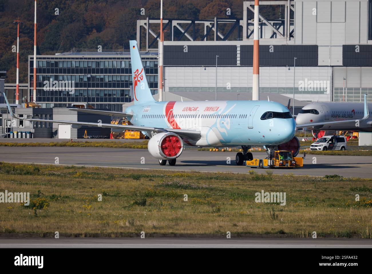 Der Airbus A321-251NX A21N der Fluglinie Loong Air GJ / CDC mit der ...