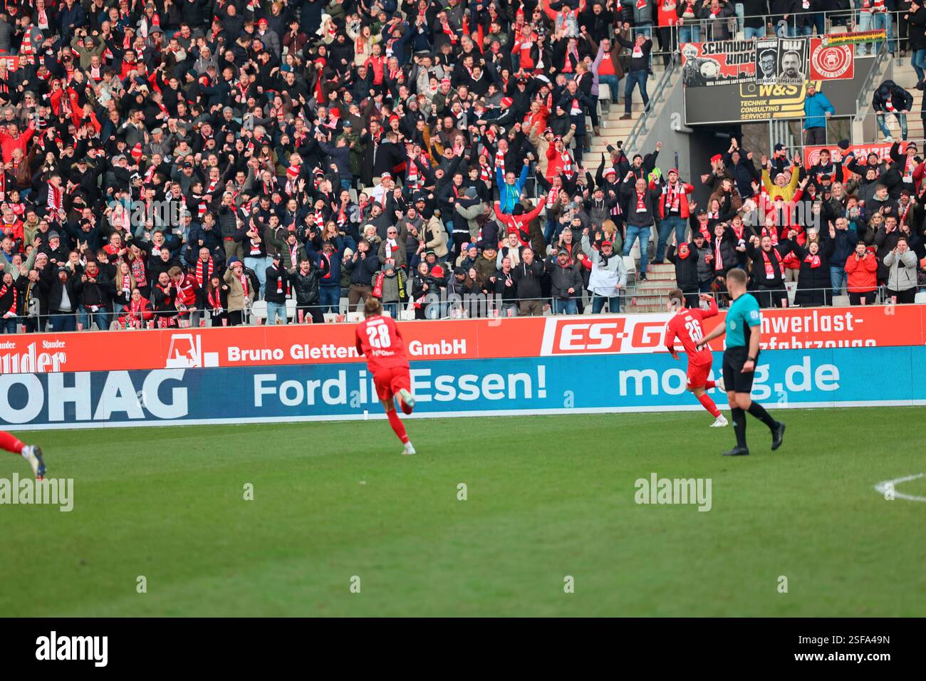 Borussia Dortmund U23 (BVB 09) gegen den F.C. Hansa Rostock am 01 ...
