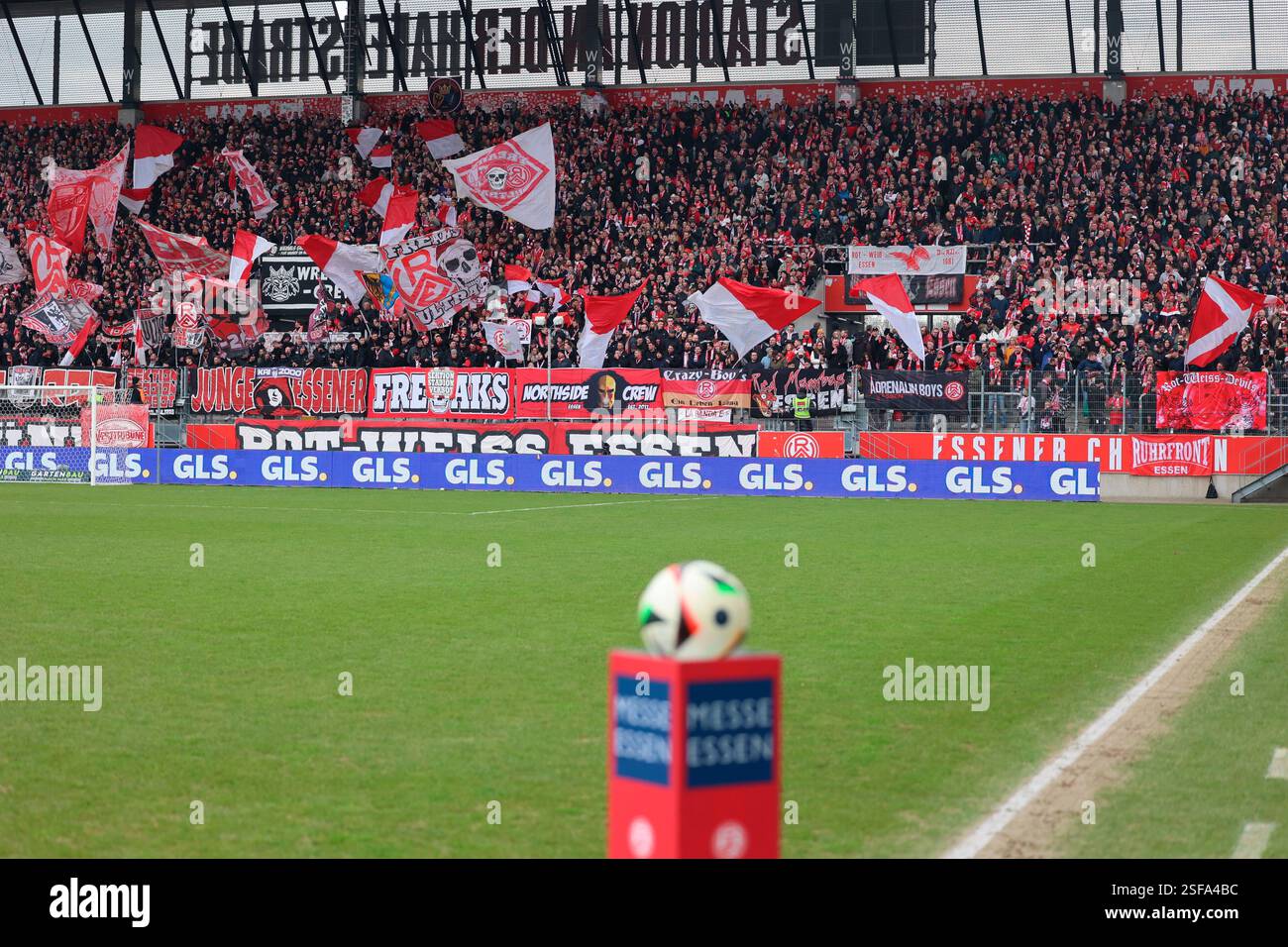 Borussia Dortmund U23 (BVB 09) gegen den F.C. Hansa Rostock am 01 ...