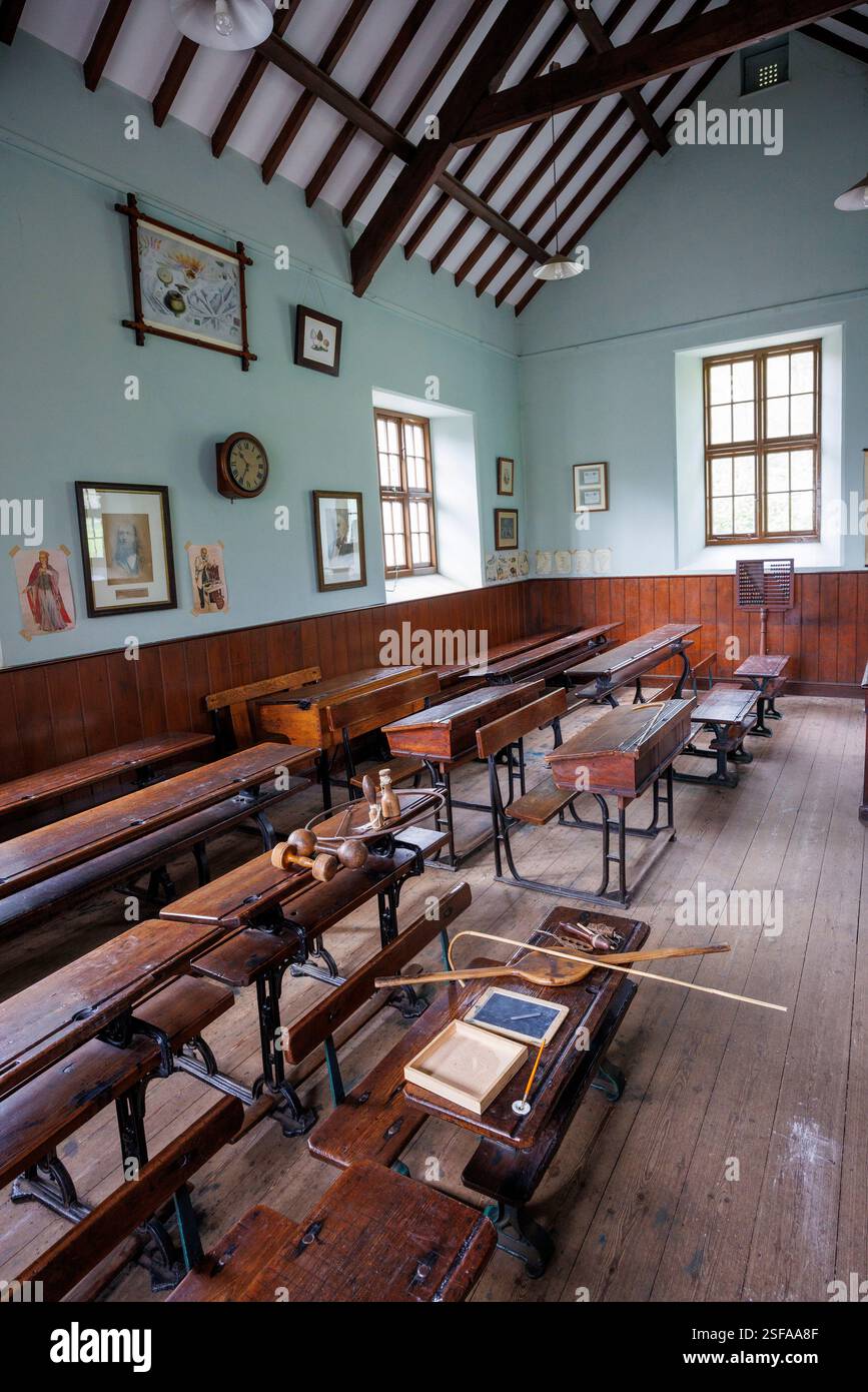 Maistir School of 1880, Lampeter, St Fagan's folk museum, Cardiff ...