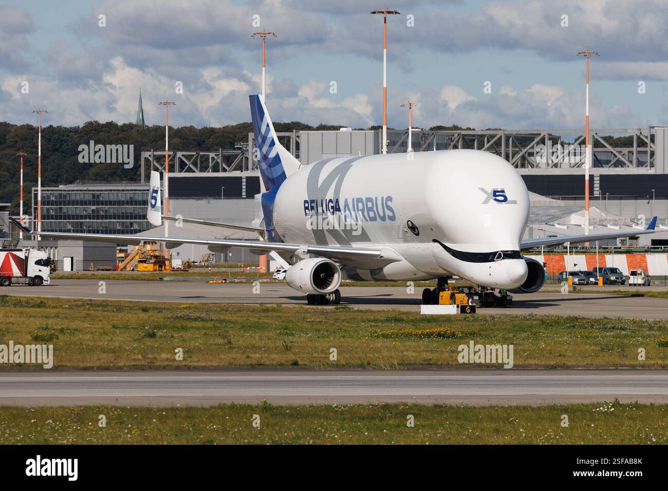 Der Airbus A330-743L Beluga XL A337 der Fluglinie Airbus Transport ...