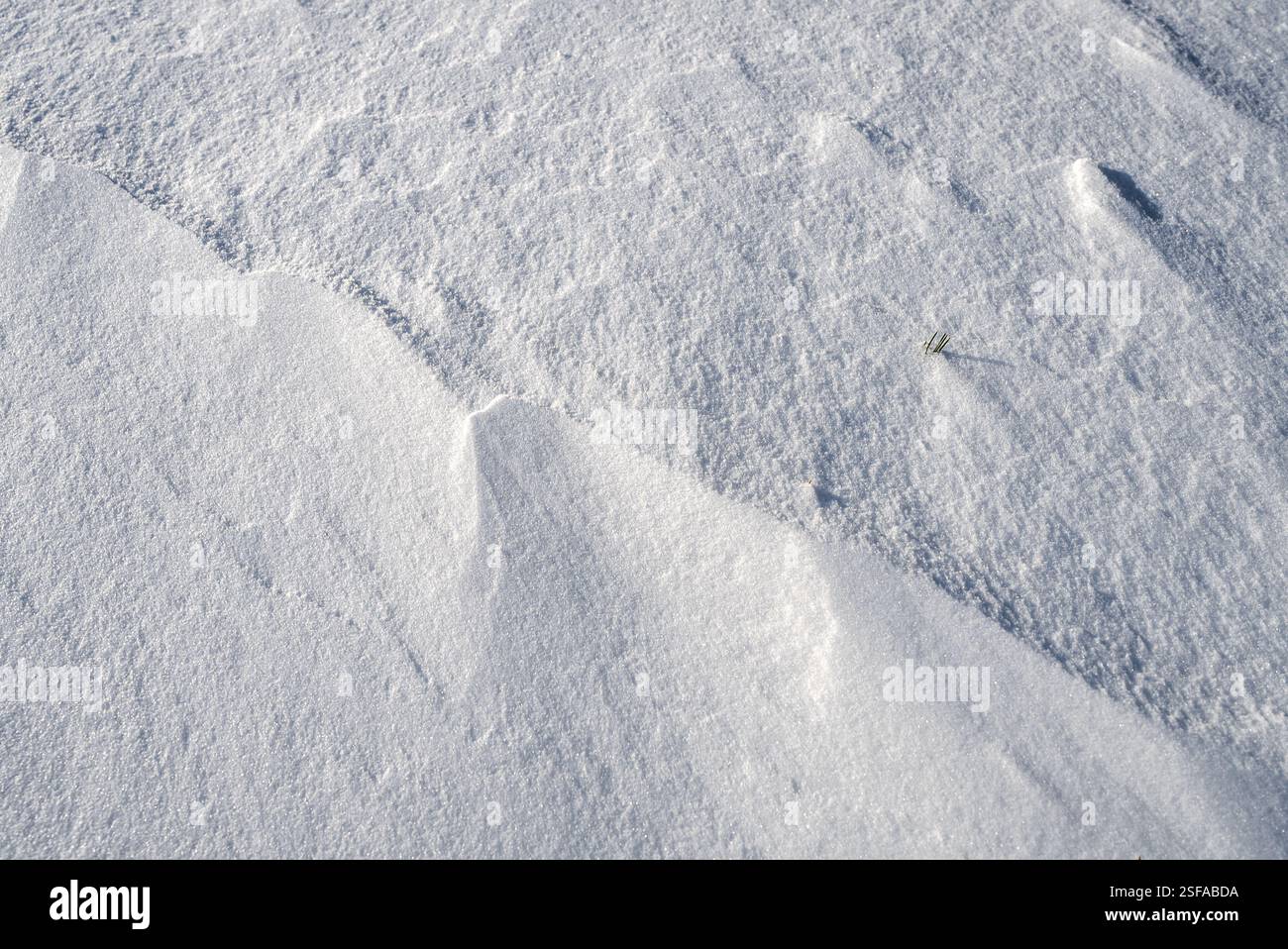 Shapes, textures, patterns created by snow and wind Stock Photo - Alamy
