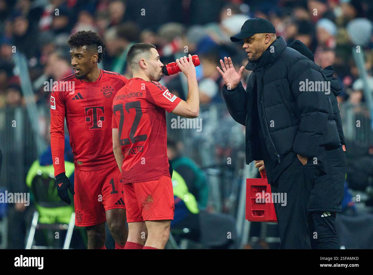 Trainer Vincent Kompany (FCB), team manager, headcoach, coach, Kingsley ...