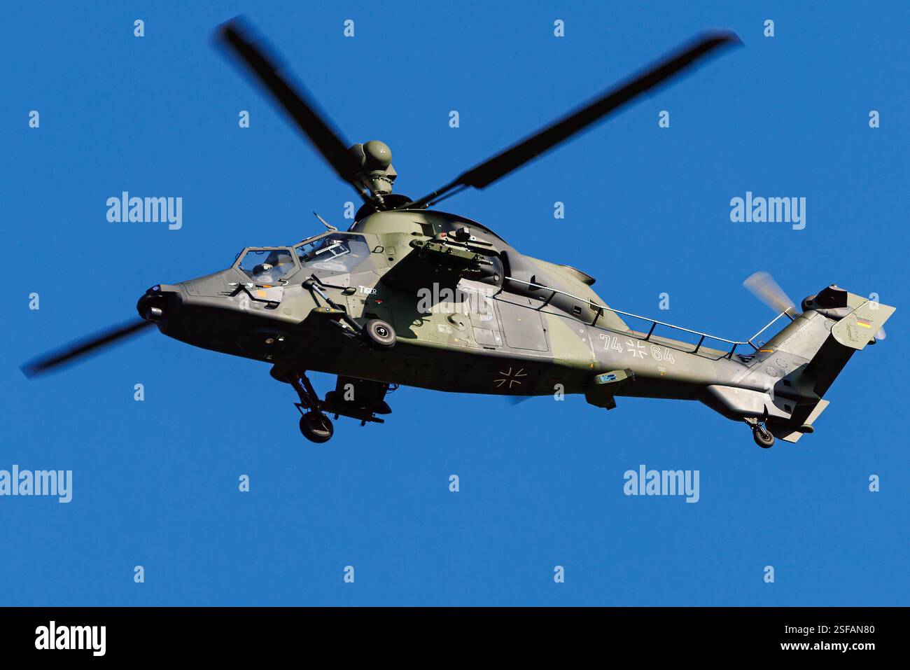 Die Eurocopter EC 665 Tiger UHT EC45 der Fluglinie German Army / GAM ...
