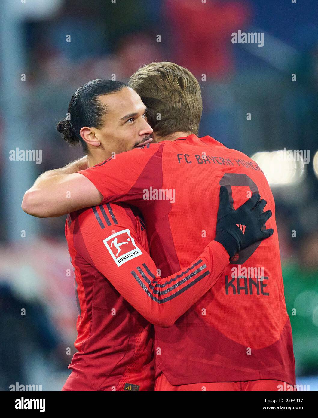 Leroy SANE, FCB 10 celebrates his goal, happy, laugh, celebration, 2-0 ...