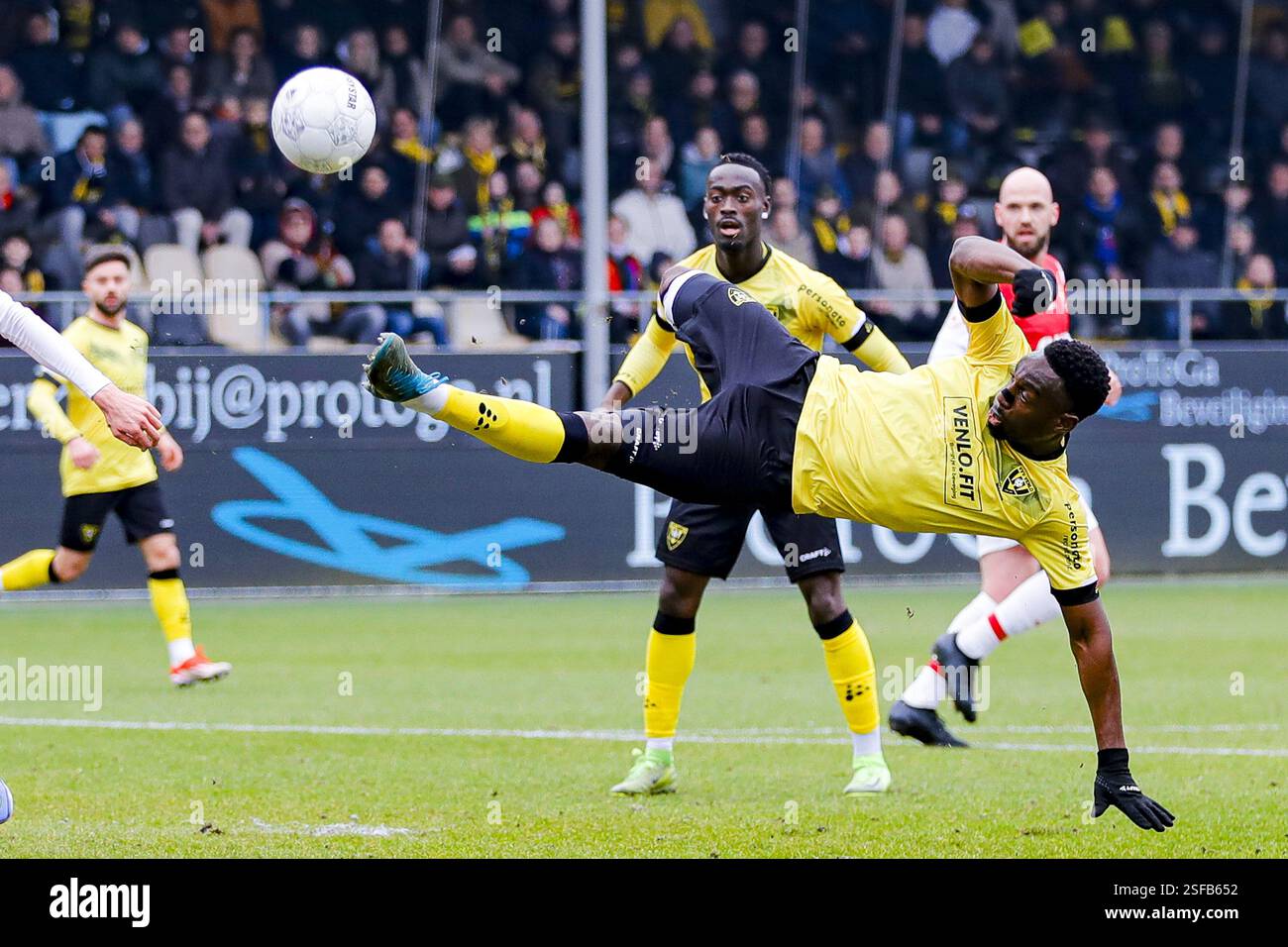 VENLO, 09-02-2025, Covebo Stadium - De Koel, football, Keukenkampioen ...