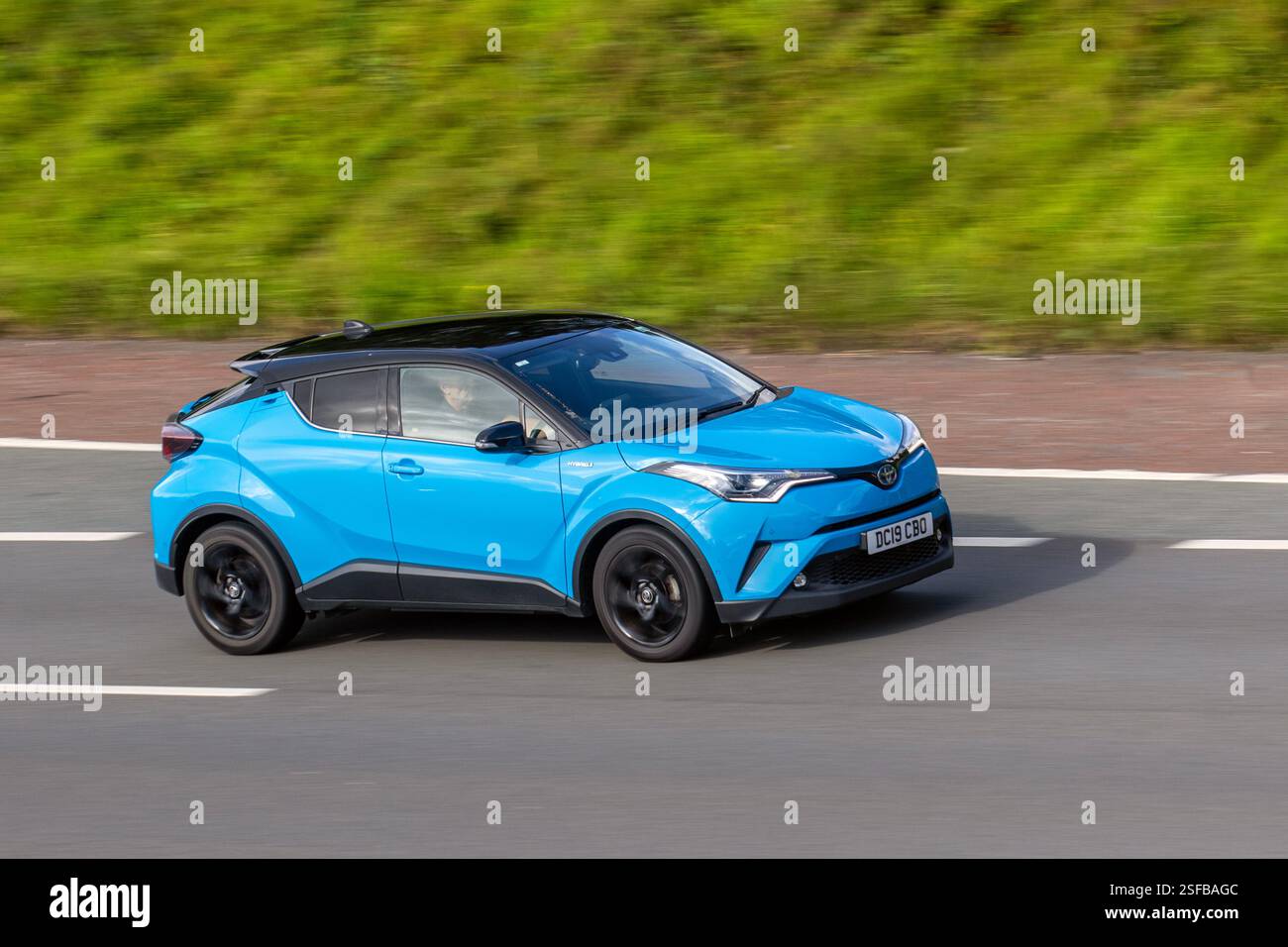 2019 Blue Toyota C-Hr Dynamic HEV CVT, self-charging hybrid SUV with a ...