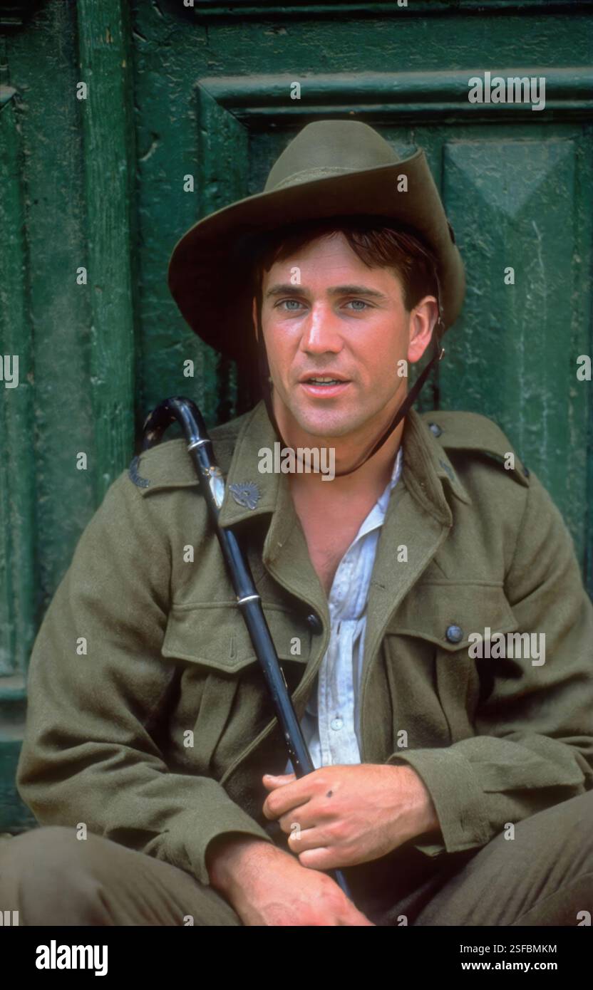 MEL GIBSON in GALLIPOLI (1981), directed by PETER WEIR. Credit: ASSOC R ...