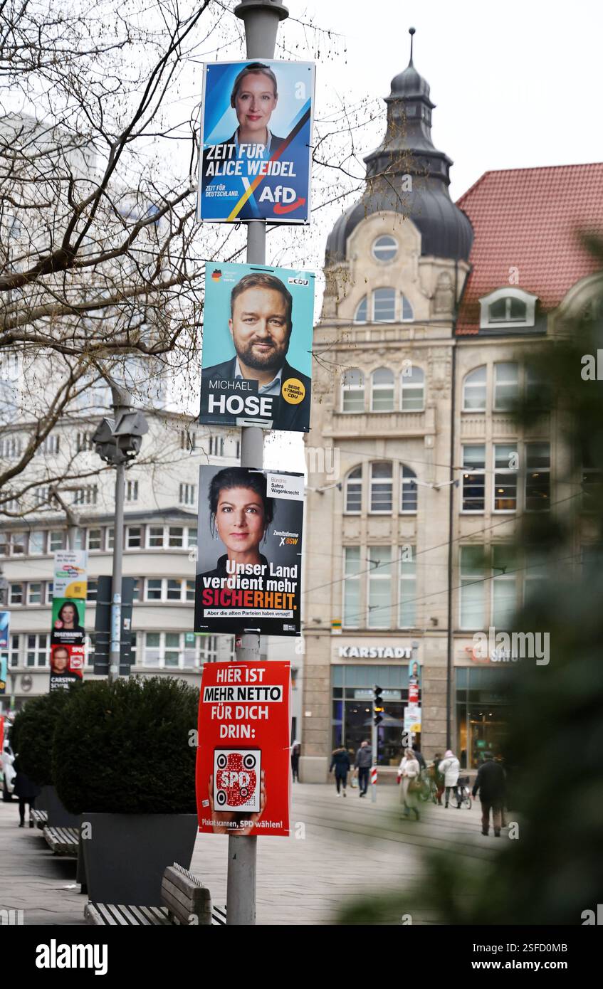Wahlplakate 05.02.2025, Erfurt, Wahlplakate zur Bundestagswahl / Wahl ...
