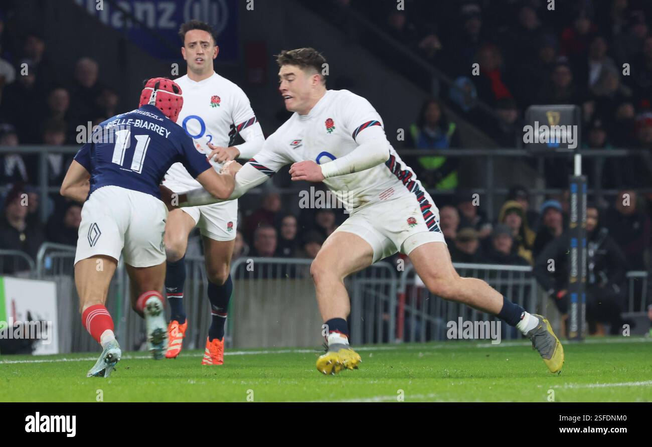 London, UK. 08th Feb, 2025. England's Tommy Freeman ((Bath Rugby)) in ...