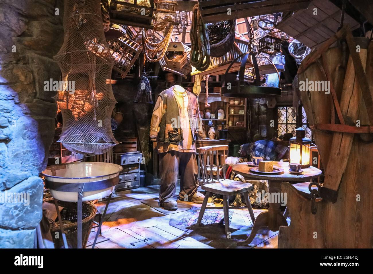 Great view inside Hagrid's hut, a movie set in the famous Warner Bros ...