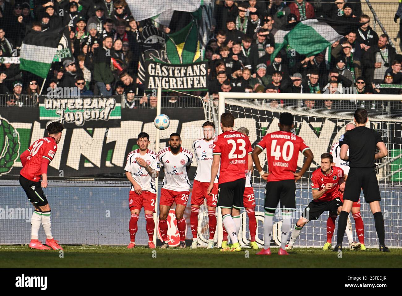 09 February 2025, Lower Saxony, Hanover: Soccer, Bundesliga 2, Hannover ...