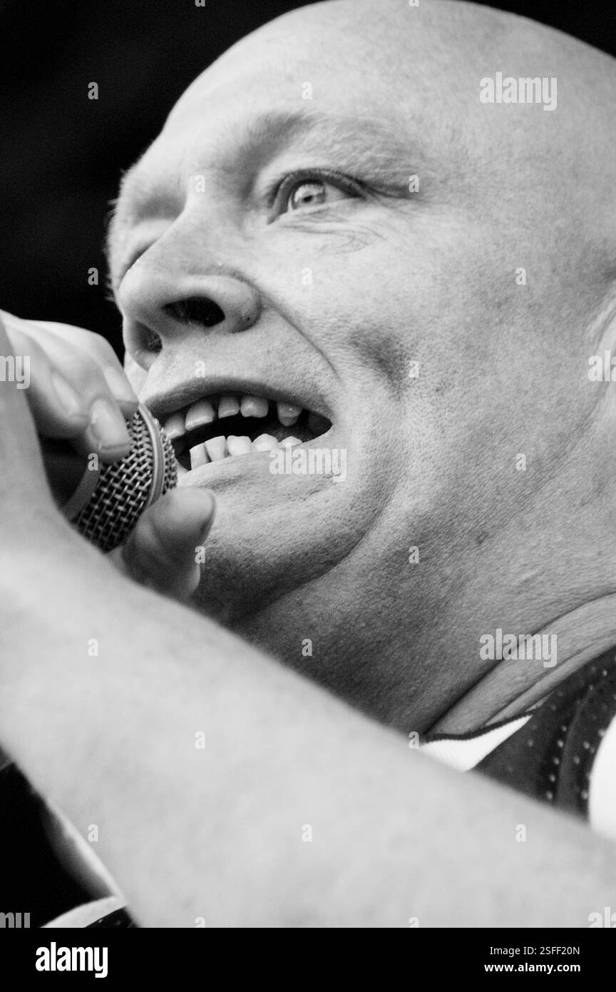 BAD MANNERS, CONCERT, 2004: Buster Bloodvessel of Bad Manners playing ...