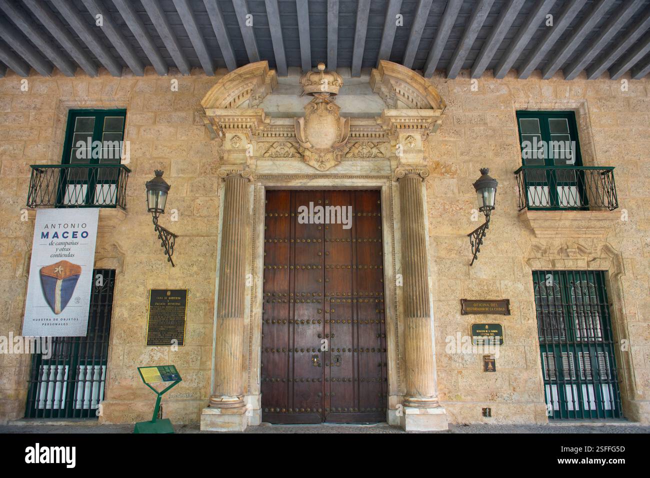 Capitán generales palacio hi-res stock photography and images - Alamy