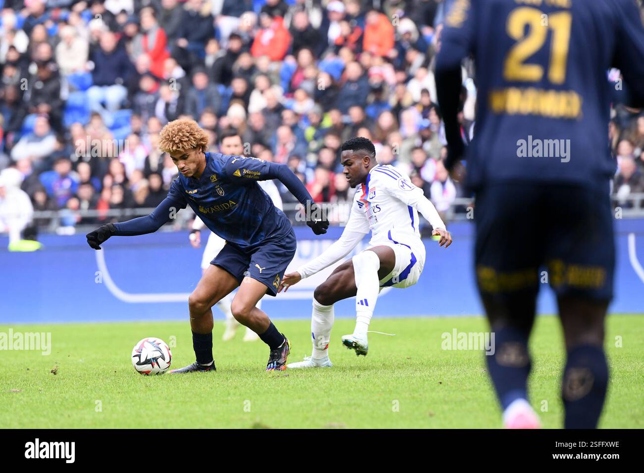 France. 09th Feb, 2025. 30 John PATRICK (sdr) - 37 Ernest Nuamah APPIAH ...