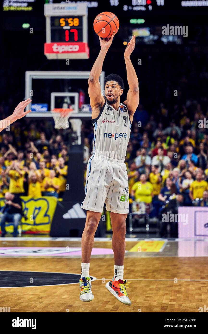 Berlin, Deutschland. 09th Feb, 2025. Jordan Barnett (Veolia Towers ...