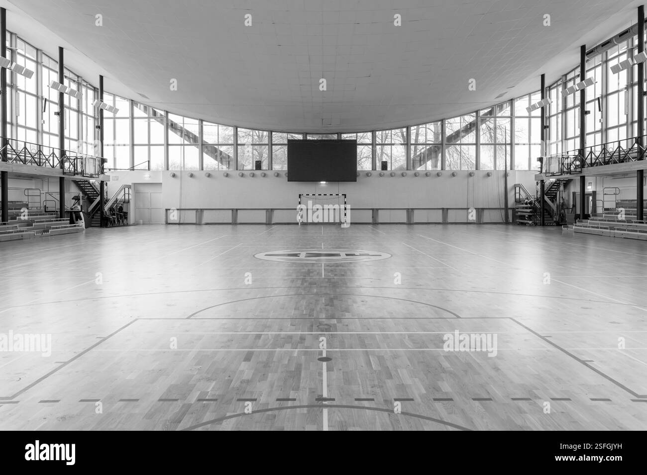 Warszawa, Bielany. Gym hall designed by Wojciech Zabłocki - leading ...