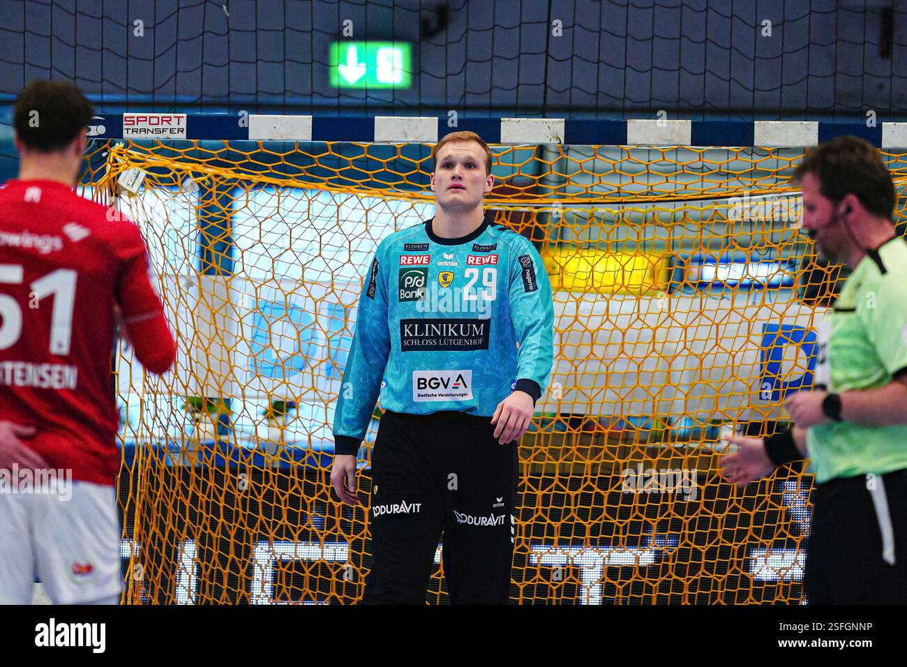 Hamburg, Deutschland. 09th Feb, 2025. David Spaeth (Rhein-Neckar Loewen ...